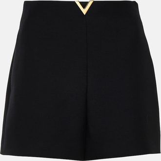 Valentino High-Rise Shorts VGold aus Crepe Couture