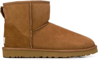 UGG Ugg, Femme, Chaussures, Brun, Taille: 43 EU Botte Mini Classique