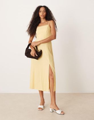 Nobody's Child Maddie - Robe mi-longue &agrave; encolure carr&eacute;e et bretelles fines - Jaune