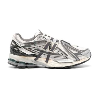 New Balance Femme, Chaussures, Gris, Taille: 45 1/2 EU Baskets Argent Design Maille Logo