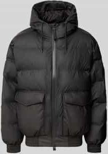 Rains Steppjacke mit Kapuze und Pattentaschen