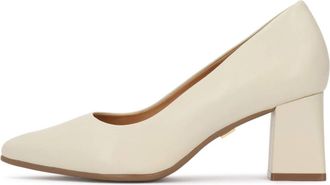 Kazar Pumps