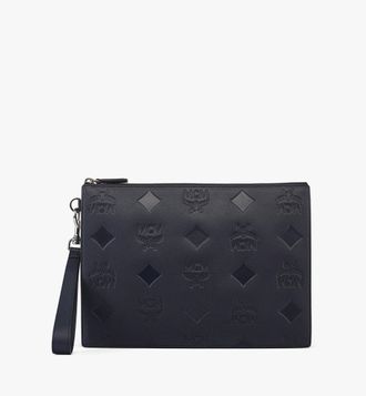 MCM Aren Pouch mit Handgelenksband und Reissverschluss aus Leder mit Maxi-Monogramm