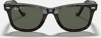 Ray-Ban Original Wayfarer - Lunettes de soleil classiques &agrave; monture carr&eacute;e et verres polaris&eacute;s verts - &Eacute;caille de tortue-Marron