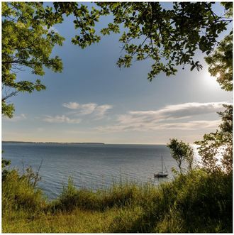 Wallario Sticker/Aufkleber f&uuml;r K&uuml;hlschrank/Geschirrsp&uuml;ler/K&uuml;chenschr&auml;nke, Selbstklebende Folie - 60 x 60 cm, Motiv: Blick aufs Wasser