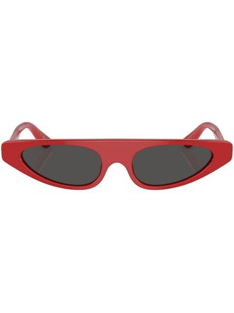 Dolce & Gabbana Eyewear lunettes de soleil teint&eacute;es &agrave; monture papillon - Rouge