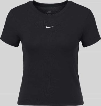 Nike T-Shirt mit kleinem Logo-Detail