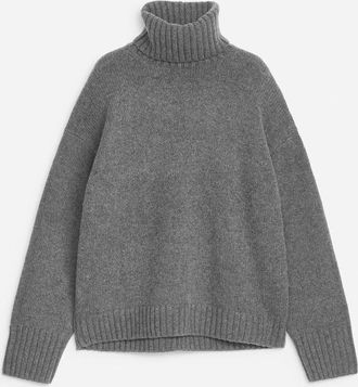 Arket Penny Martin Und ARKET Kaschmir-Woll-Pullover -Grau