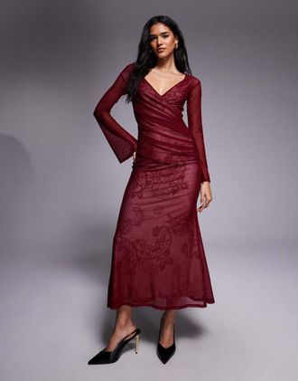 Asos Gefüttertes Maxikleid aus gemusterter Spitze mit Wickelausschnitt und langen Ärmeln-Bunt