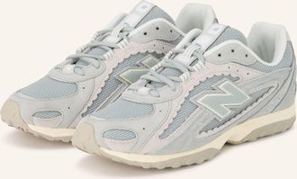 New Balance Sneaker 204 grau