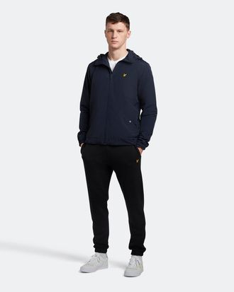 Lyle & Scott Slim Sweat Pant in Schwarz