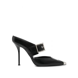 Alexander McQueen Schwarze Ledermule mit silberner Schnalle und spitzer Zehenpartie - - Shoes - Damen - Schwarzk - 38 EU