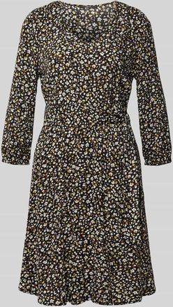 Zero Knielanges Kleid mit abgerundetem V-Ausschnitt