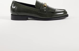 Asos Loafer mit goldfarbenem Trensendekor und Fransen in Olivgr&uuml;n