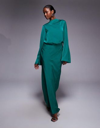 Asos Robe longue en satin &agrave; corsage bouffant et manches longues - Bleu acier