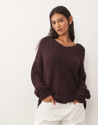 Arket Pull en maille boucl&eacute;e de coton m&eacute;lang&eacute; &agrave; encolure d&eacute;gag&eacute;e - Lie-de-vin-Rouge