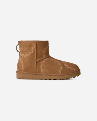UGG Classic Mini Fleur Boot f&uuml;r Damen in Brown, Gr&ouml;&szlig;e Wildleder