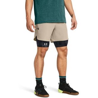 Under Armour Herren Shorts UA PEAK WOVEN SHORTS