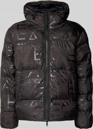 Emporio Armani Regular Fit Steppjacke mit Allover-Logo-Print Modell MOUNTAIN