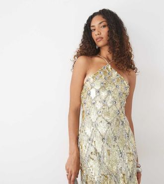 Asos Tall ASOS DESIGN Tall robe courte &agrave; col halter orn&eacute;e de sequins &agrave; franges en losanges dor&eacute;e