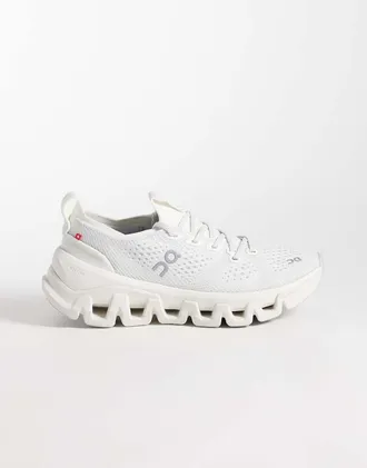 On Cloud X Tempo baskets dentra&icirc;nement blanches et grises