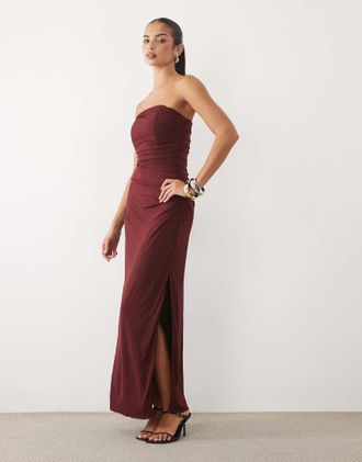 Tfnc robe longue bandeau avec d&eacute;tail corset, fente jusqu&agrave; la cuisse, bordeaux-Rouge