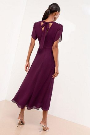 Lipsy Midikleid Lipsy kurz&auml;rmeliges ausgestelltes Midikleid Petite (1-tlg)