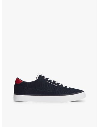 Tommy Hilfiger Gummierte Netzstoff-Sneaker in Dunkelblau mit Flag-Logo