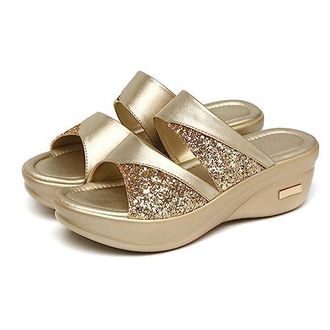 Holibanna Sandales Femme Semelle Compensée Épaisse Pantoufles Casual Plage Chic Chaussures Confortables pour Marche et Extérieur Décor Brillant Doré