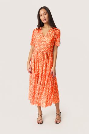 Soaked In Luxury Jerseykleid Feminine Form Tangerine Tango Leaf orange
