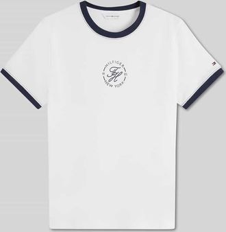 Tommy Hilfiger Regular Fit T-Shirt mit mit Baumwoll-Anteil und Logo-Stitching