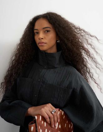 Topshop top tunique &agrave; taille nou&eacute;e et col chemin&eacute;e noir
