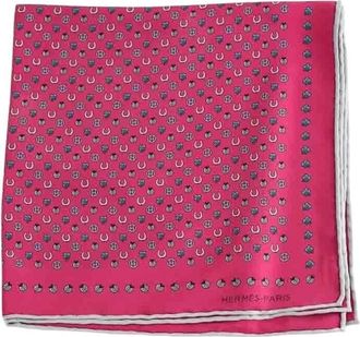 Herm&egrave;s Carr&eacute; en soie rose