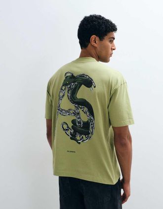 AllSaints Linx T-Shirt mit Grafiklogo, kurzen &Auml;rmeln und R&uuml;ckendruck in Khakigr&uuml;n