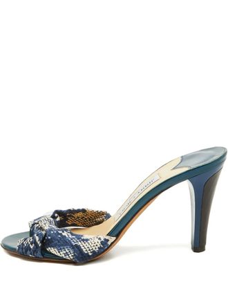 Jimmy Choo London sandales nou&eacute;es &agrave; imprim&eacute; peau de serpent - Bleu