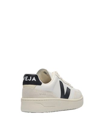 Veja Womens Sneakers V-90 White-Black Trainers White/black
