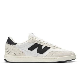 New Balance Unisexe NB Numeric 440 V2 en Blanc/Noir, Su&egrave;de/Mesh, Taille 40.5 Large