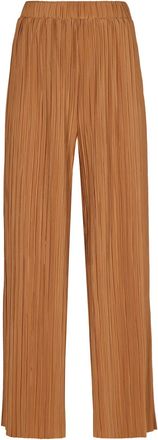 Faina Hose Fashion Look