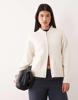 Pretty Lavish gilet zipp&eacute; en maille avec d&eacute;tail de col c&ocirc;tel&eacute;, cr&egrave;me-Blanc