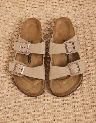 Birkenstock Arizona - Sandalen aus ge&ouml;ltem Leder in Tabakbraun