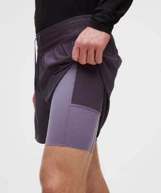lululemon Short de running Fast and Free multi-poches pour Hommes - 13 cm - Violet/Violet - Taille L
