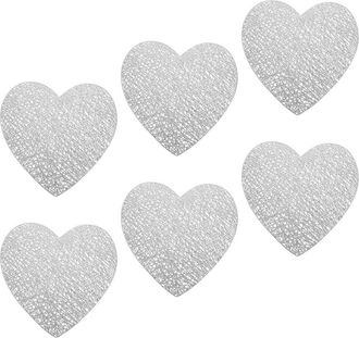 NUOBESTY Herzf&ouml;rmige PVC Tischsets 6 St&uuml;ck Hitzebest&auml;ndig Verschlei&szlig;fest Dekorative Essmatten f&uuml;r Zuhause Restaurant Caf&eacute; rutschfest und Kratzsch&uuml;tzend