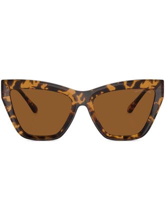 Michael Kors lunettes de soleil &agrave; monture g&eacute;om&eacute;trique - Marron