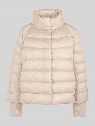 Marc Cain Steppjacke mit Stehkragen und Label-Detail