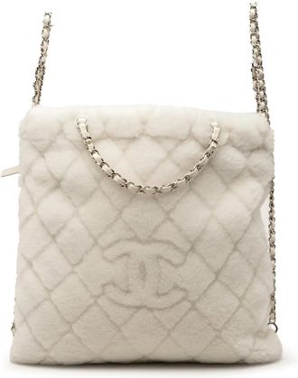 Chanel Rucks&auml;cke - CC Shearling Coco Neige Backpack - Gr. unisize - in Wei&szlig; - f&uuml;r Damen