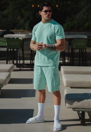 Siksilk Herren Gr&uuml;nes T-Shirt und Shorts Set XXL