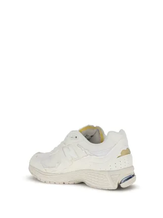 New Balance Unisex Sneakers 2002r White Upper: Other Fibres Trainers