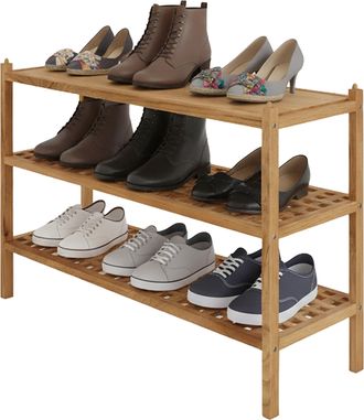 Relaxdays Schuhregal Walnussholz, 9 Paar Schuhe, 2 Schuhablagen, HxBxT: 46 x 69 x 26 cm, stapelbares Schuhgestell, Natur