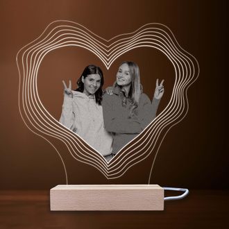 Indigos UG LED Lampe personalisiert - Illusion Herz - Holzsockel - Familie, Liebe - Wunschbild, Wunschtext - personalisierte Lampe Deko, Weihnachten, Geburtstag,