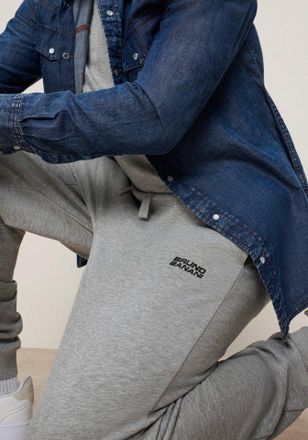 Bruno Banani Jogginghose Loose Fit lockerer Tapered-Fit, mit elastischem Rippb&uuml;ndchen am Beinabschluss